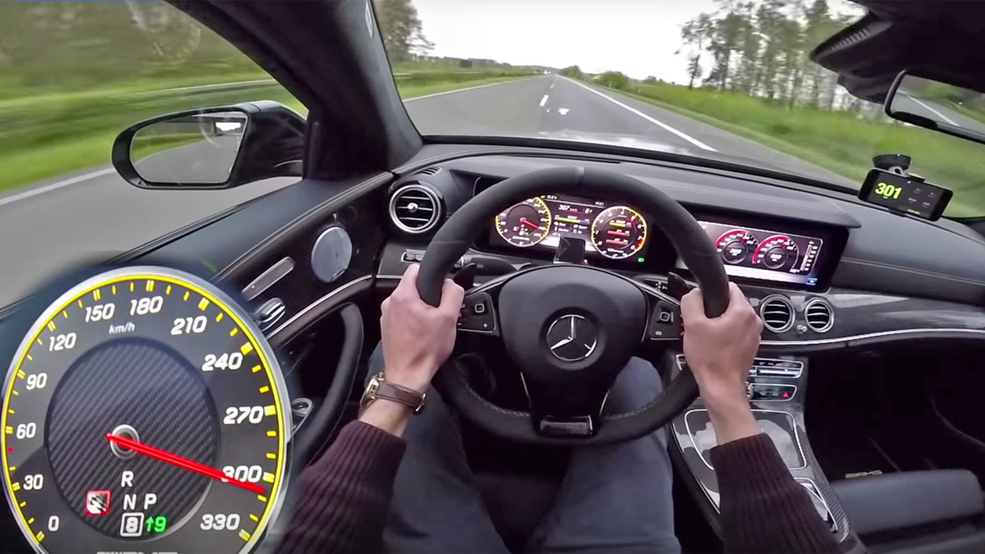 Benz Top Speed See A G 63 AMG Reach 187 MPH While Standing Still